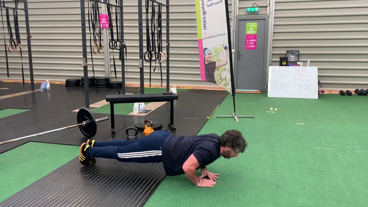 Tricep Push Up (Triangle) - YouTube