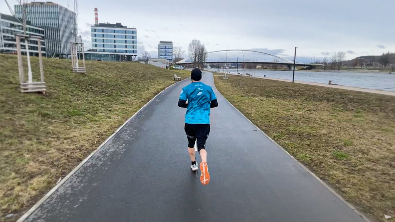 26km long run - YouTube