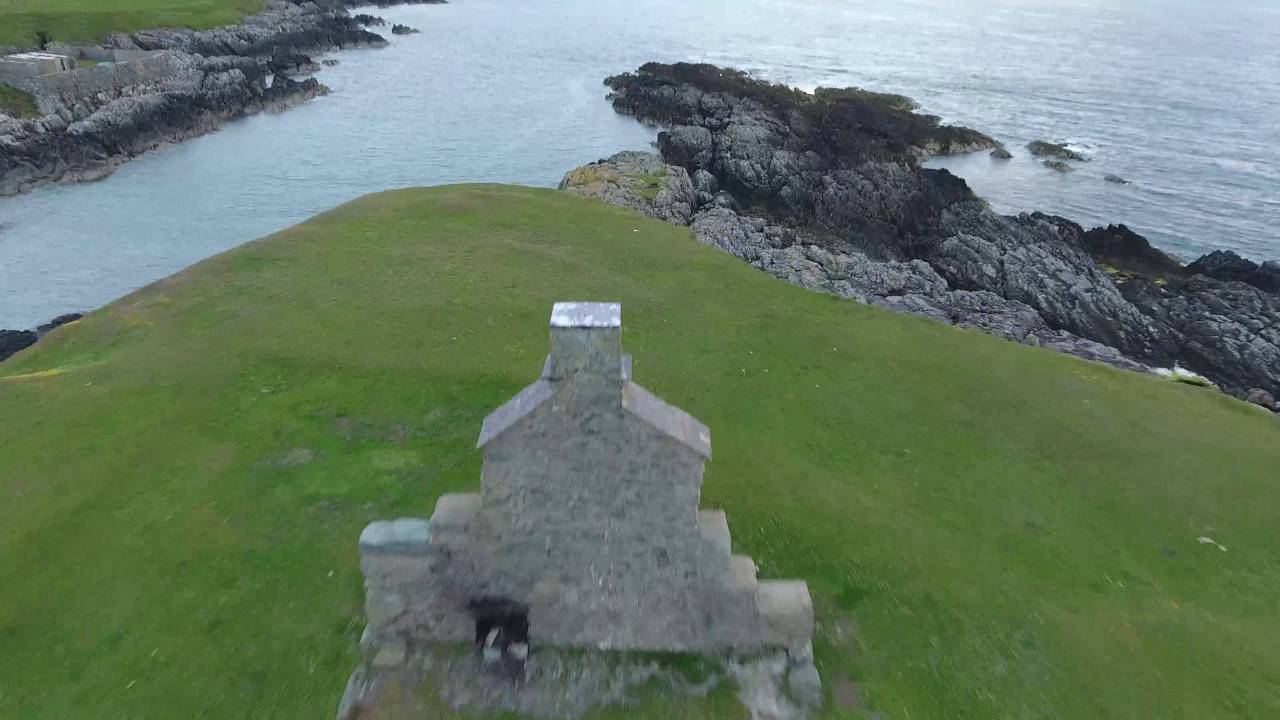 Porth Ysgaden a Porth Cychod - YouTube
