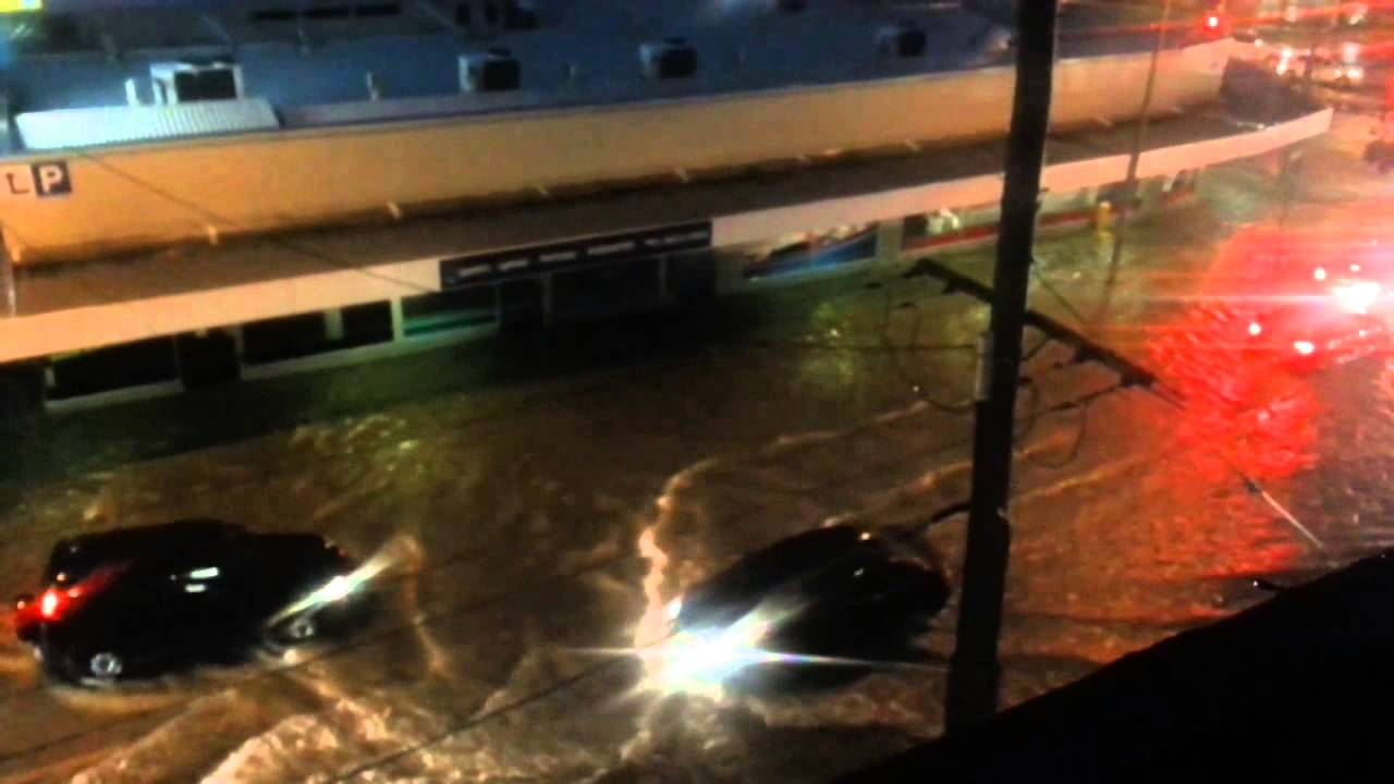 Flooding in Chermside - YouTube
