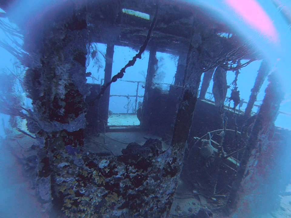 Halliburton wreck - YouTube