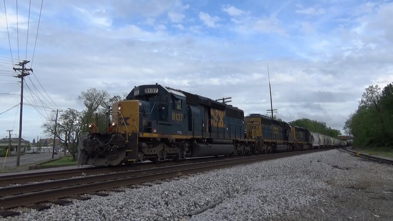 CSX SD40-2 8137 Leads Local M779-25 on 4/25/22 - YouTube