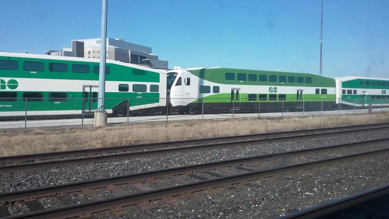 Go train mimico yard 2 - YouTube