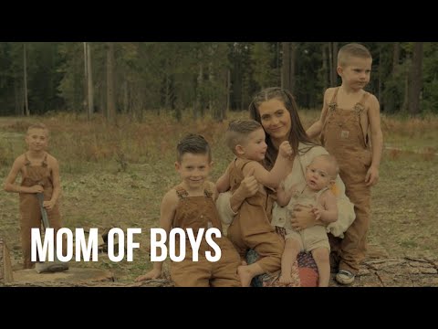 Mom Of Boys - Elisha and Katie Voetberg