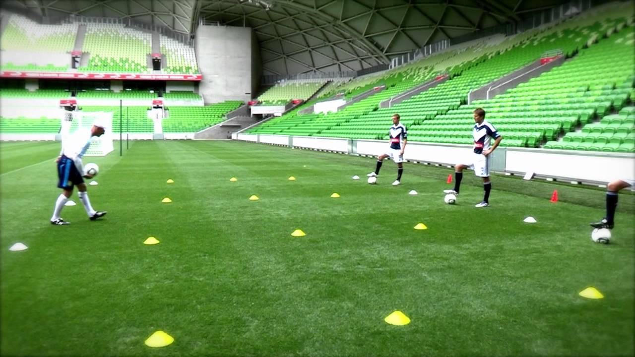 Coerver Skills: Melbourne Victory Drill 1 - YouTube