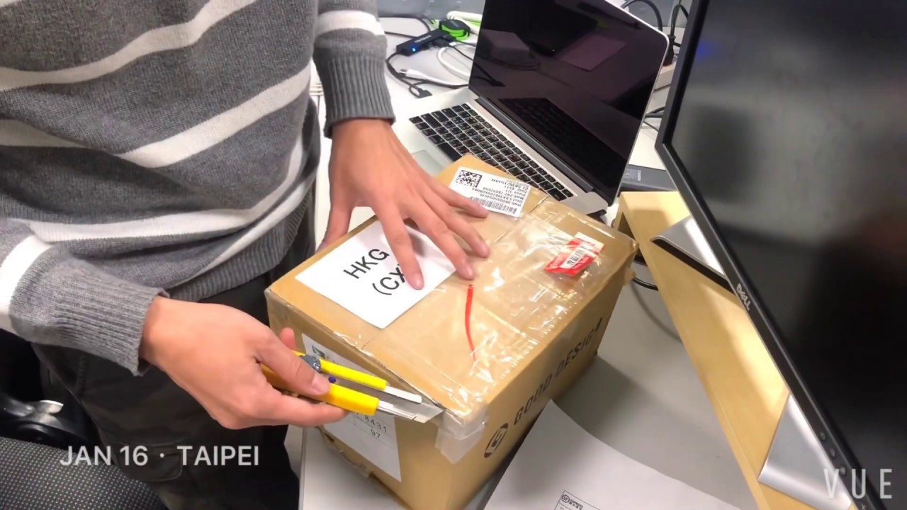 2018 GDAW Trophy Unboxing - YouTube