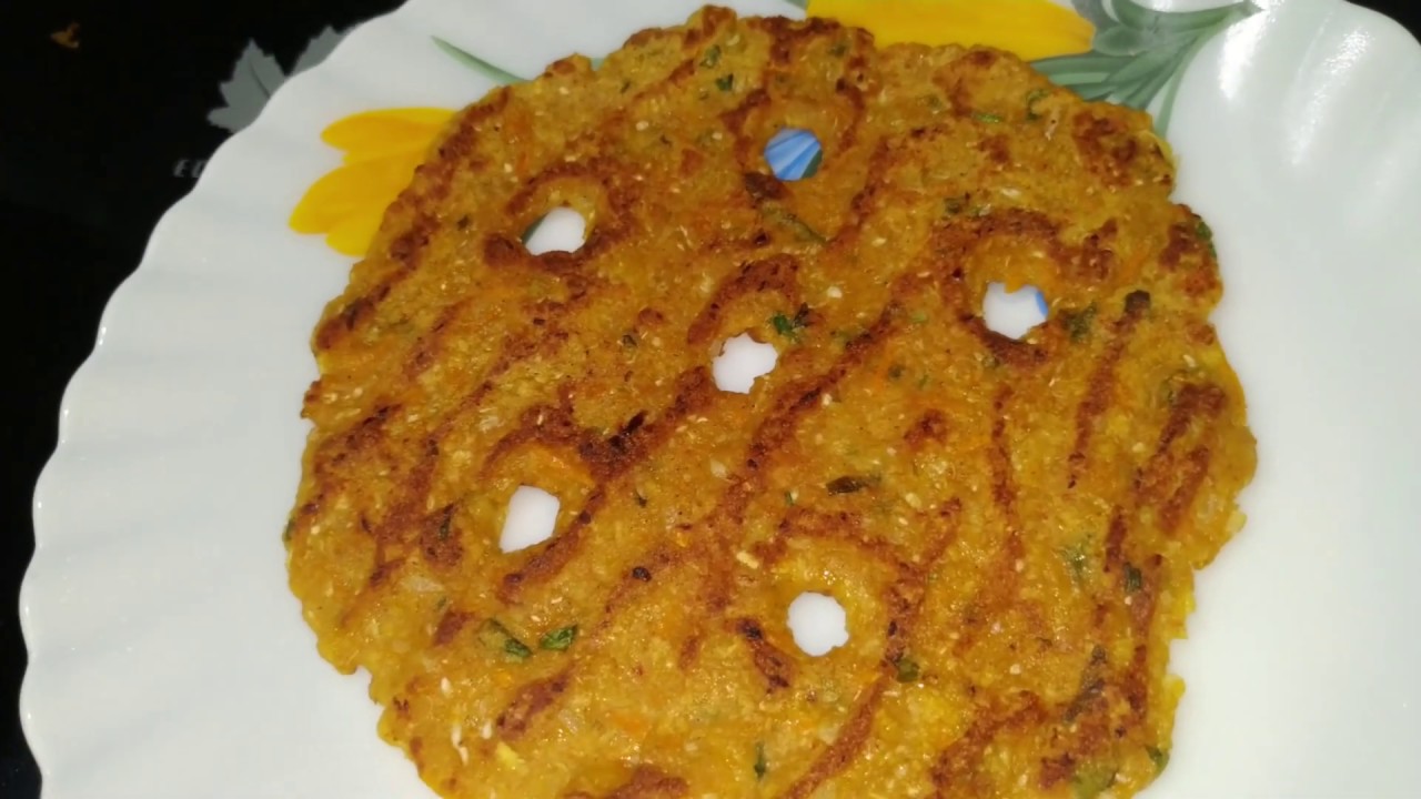 Jowar Thalipeeth | Jwari che Thalipith | ज्वारीचे थालीपीठ |Traditional ...