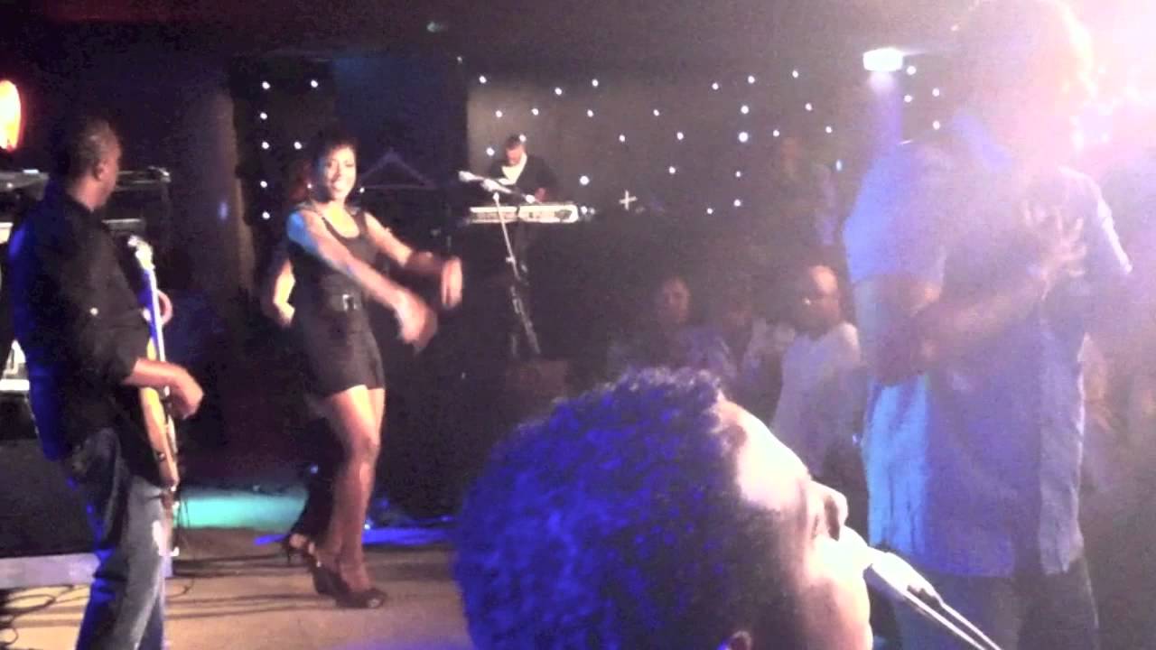 Monalisa Live meets Grace Evora - YouTube