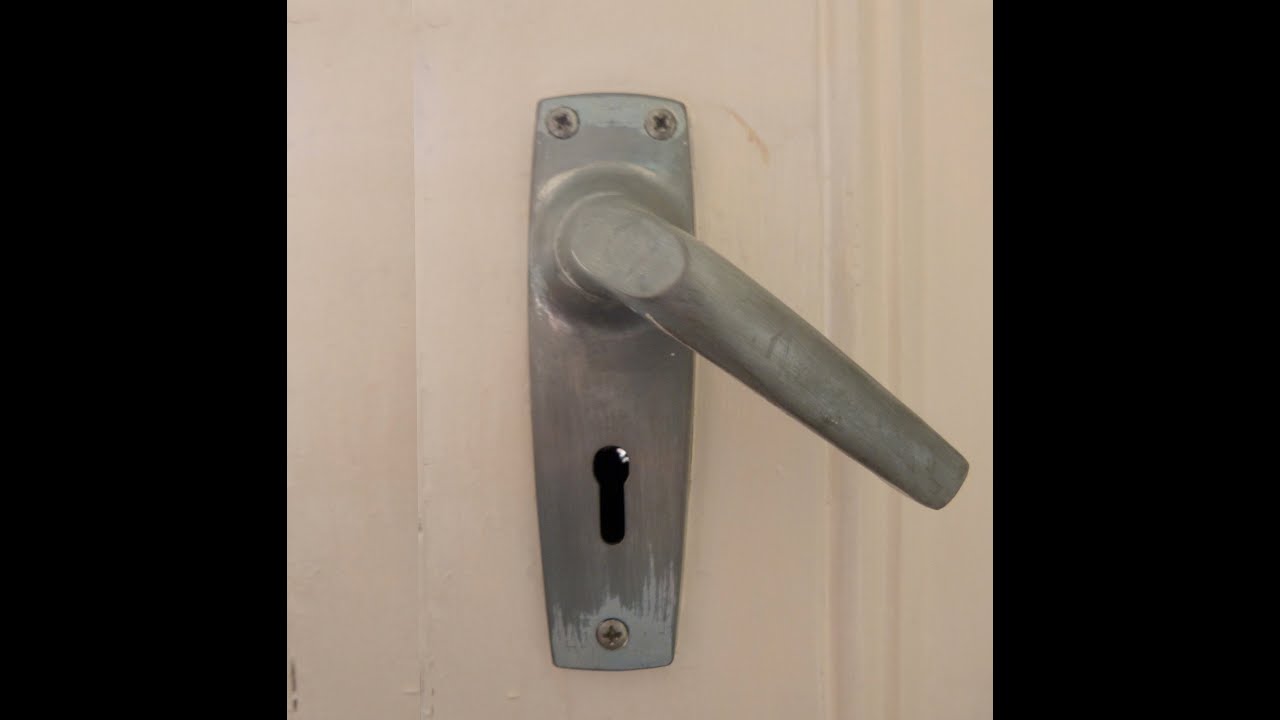 A Voyage Around My Bedroom by Eric MacLennan - YouTube