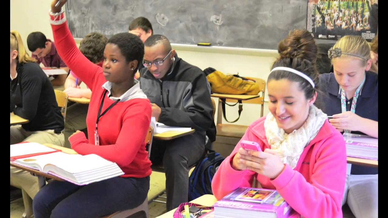 Social Media and Technology in the Classroom - YouTube