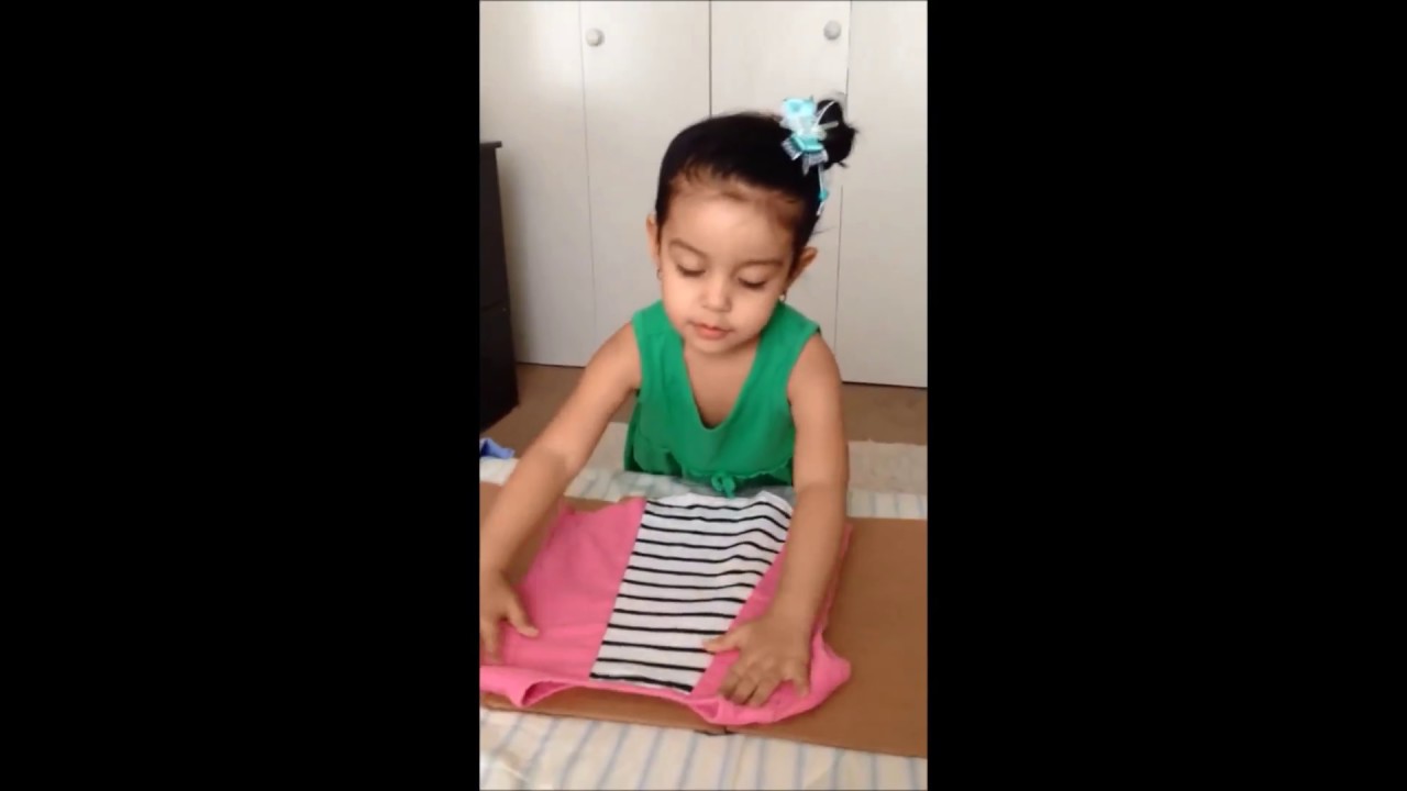 Doblando Ropa con Isabella - YouTube