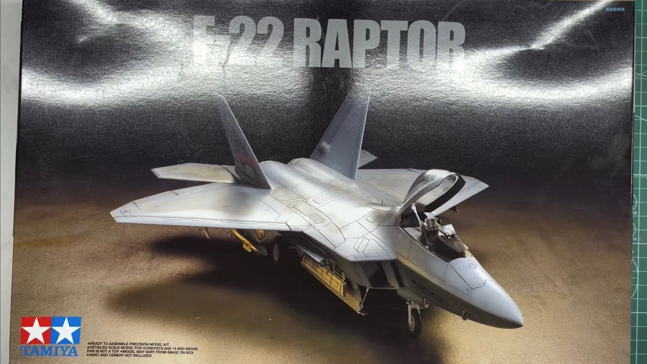 Tamiya Italeri F-22 Raptor 1/72 Scale Model Aircraft - YouTube