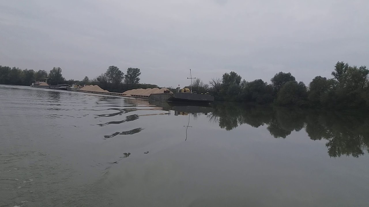 Reka Tisa,brod i mi...Jedni uz druge - YouTube