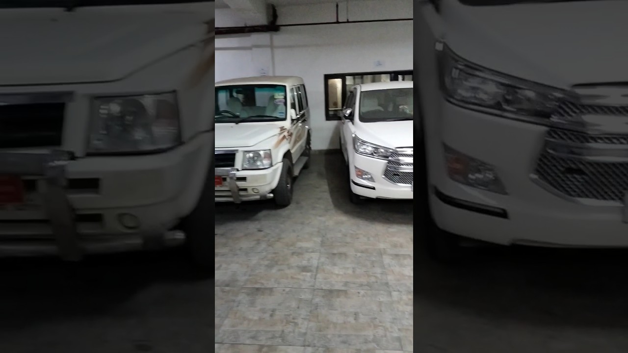 Tata Vs Toyota ..Tata Sumo Gold & Toyota Innova Cresta - YouTube