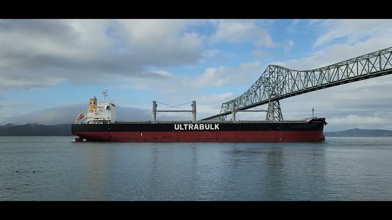 Ultra Reliance Bulk Carrier #oregoncoast #ships #columbiariver # ...