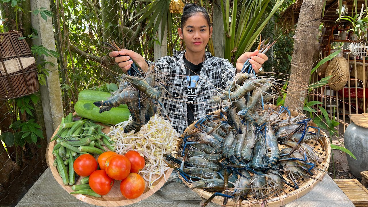 Mouth-watering - Cook Big Freshwater Prawns with Country Style - YouTube