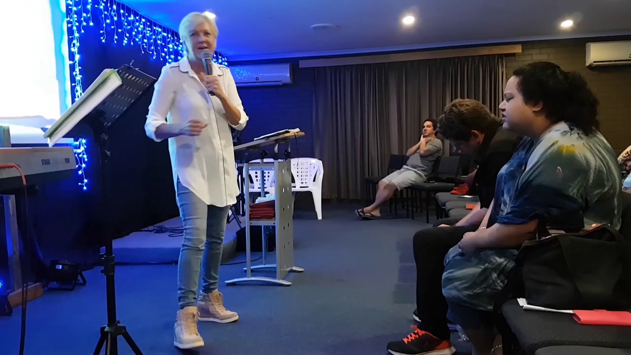 Ps Adrienne Evans ministers at INC Bribie Island COC - YouTube