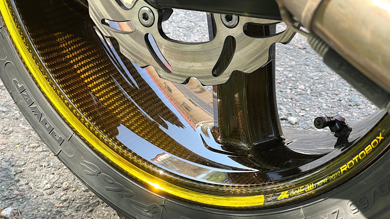 Glorious CBR1100XX Blackbird #5 - Carbon wheels - YouTube