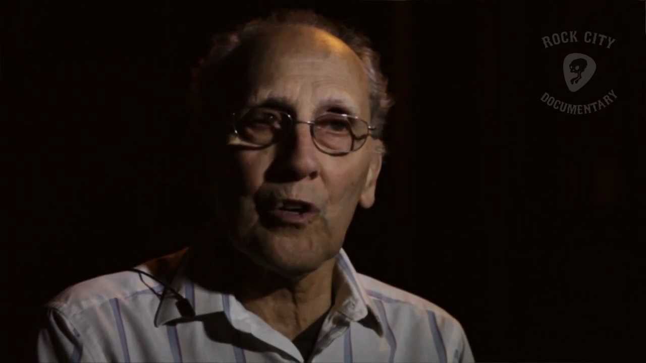 Henry LoConti on unreleased Springsteen concert - YouTube