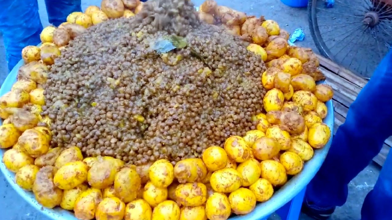 Popular Street Food Jhal Muri - Masala Muri ( Potato Jhal Muri ...