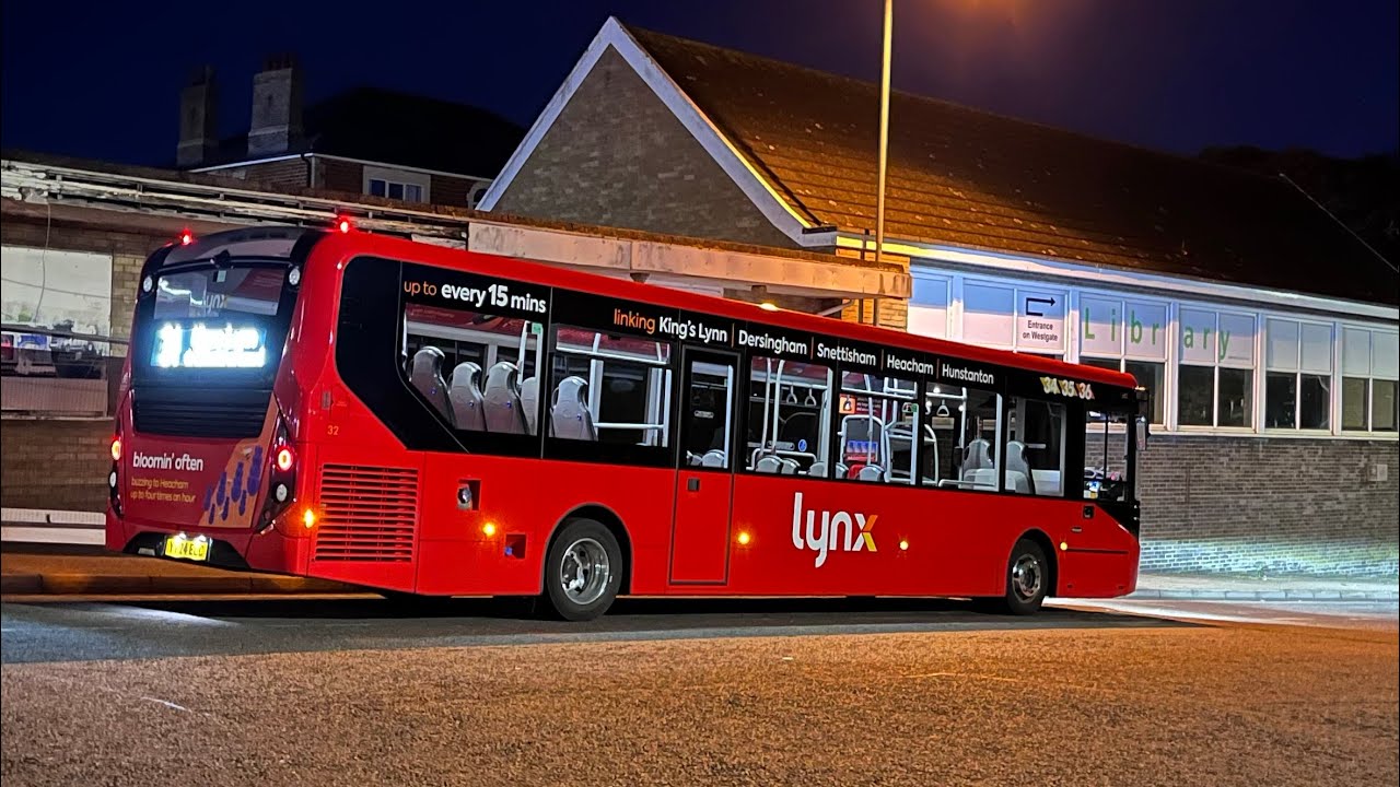 (F1) *New* *Ragged!* Lynx Bus ADL Enviro 200 MMC E20D 32 YY24 ELC Route ...