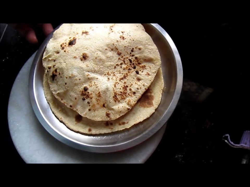 HOW TO MAKE ROUND CHAPATI | Nirmal Bhoj - YouTube