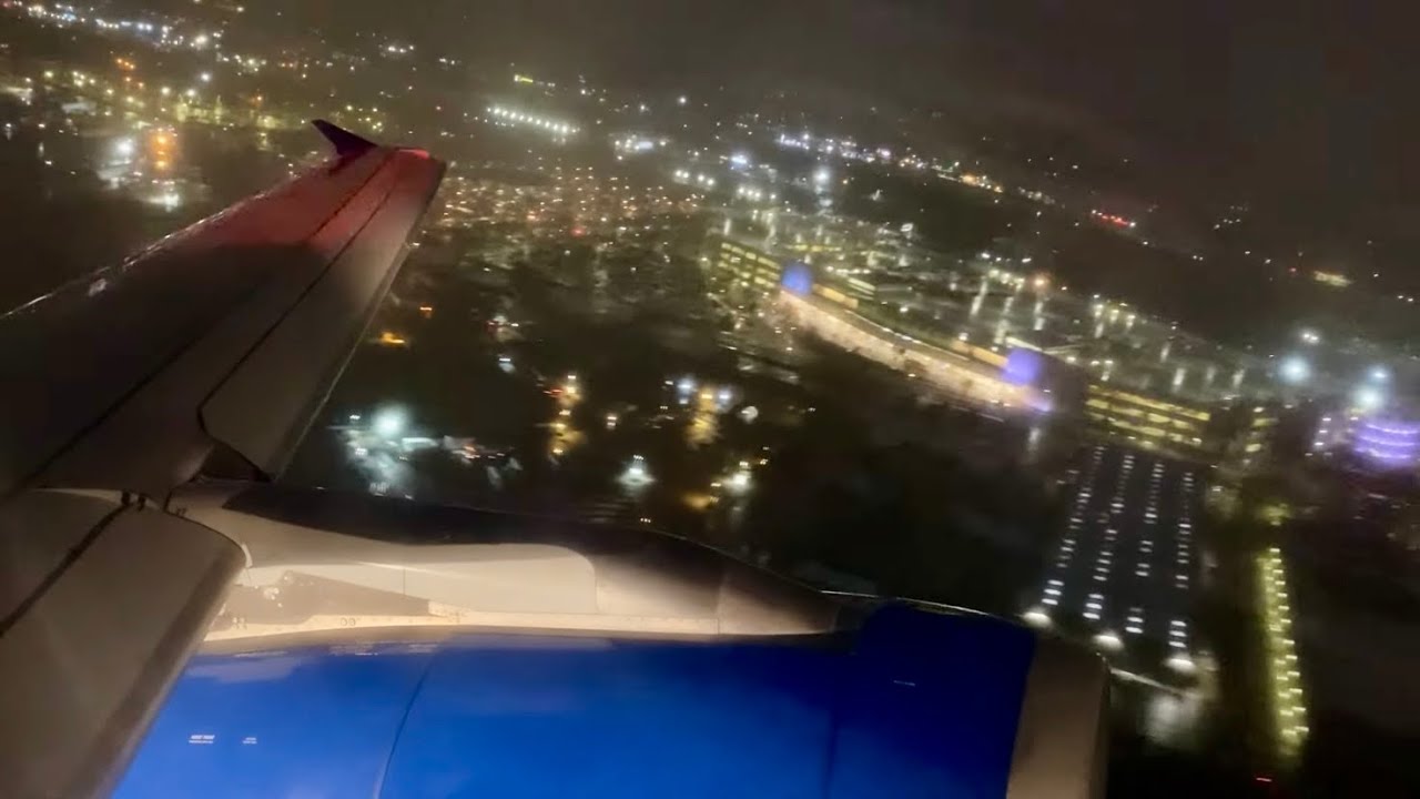 RARE runway 9 takeoff out of San Diego in a rainstorm - United Airlines ...