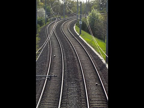 Double tracks T junction - YouTube