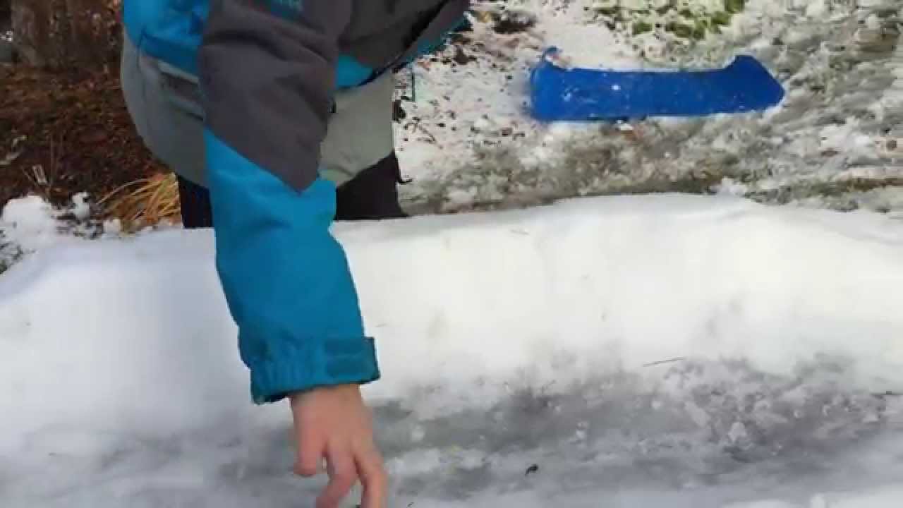 Finger Snowboarding - YouTube