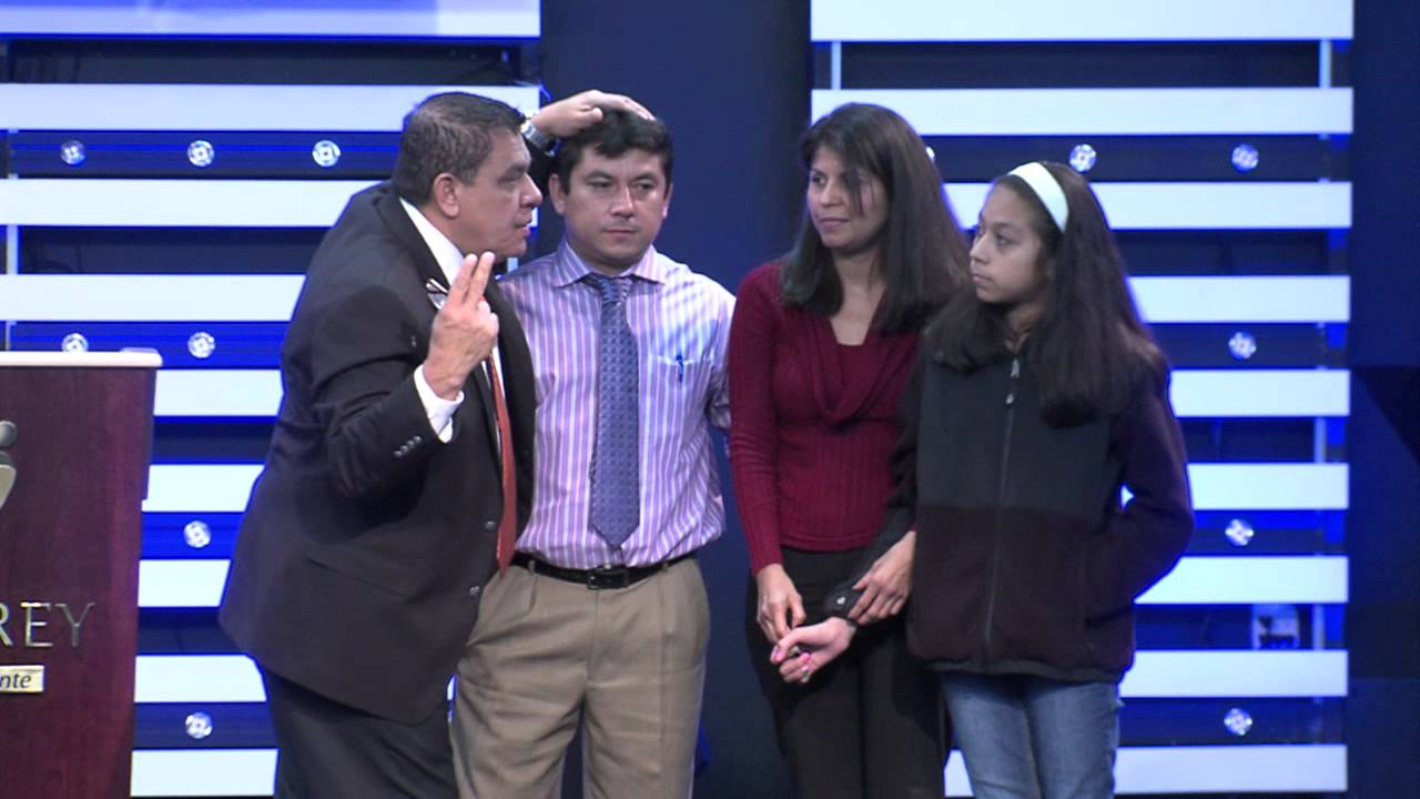 Dios siempre es cabeza en su gobierno. / MCJ EL REY / Billy Chavez ...