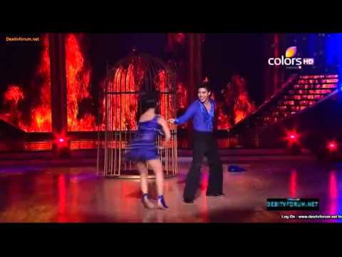 Las Vegas Int Dancer Brent & JDJ Conte Rashmi Desai Performance On  Piya Tu AB to Aaja (Cha-cha-cha)