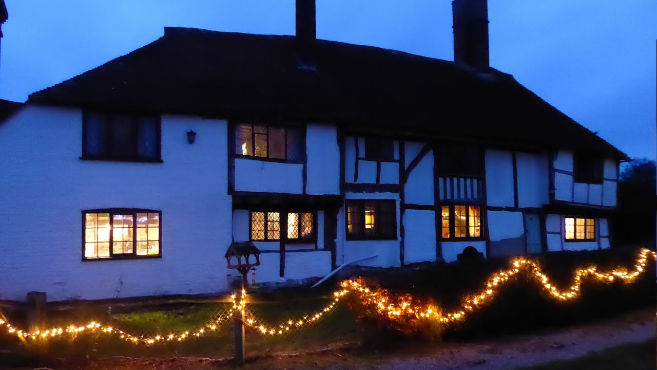 CHRISTMAS ON THE FARM - NOSTALGIC MEMORIES OF RURAL KENT IN THE ...