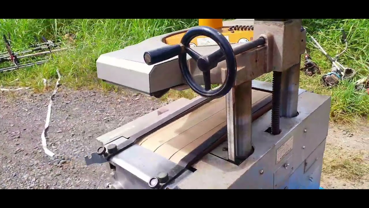 超仕上げかんな RYOBI リョービ SL-262 基本的な動作はしました 正確な動作は不明の現状品 - YouTube