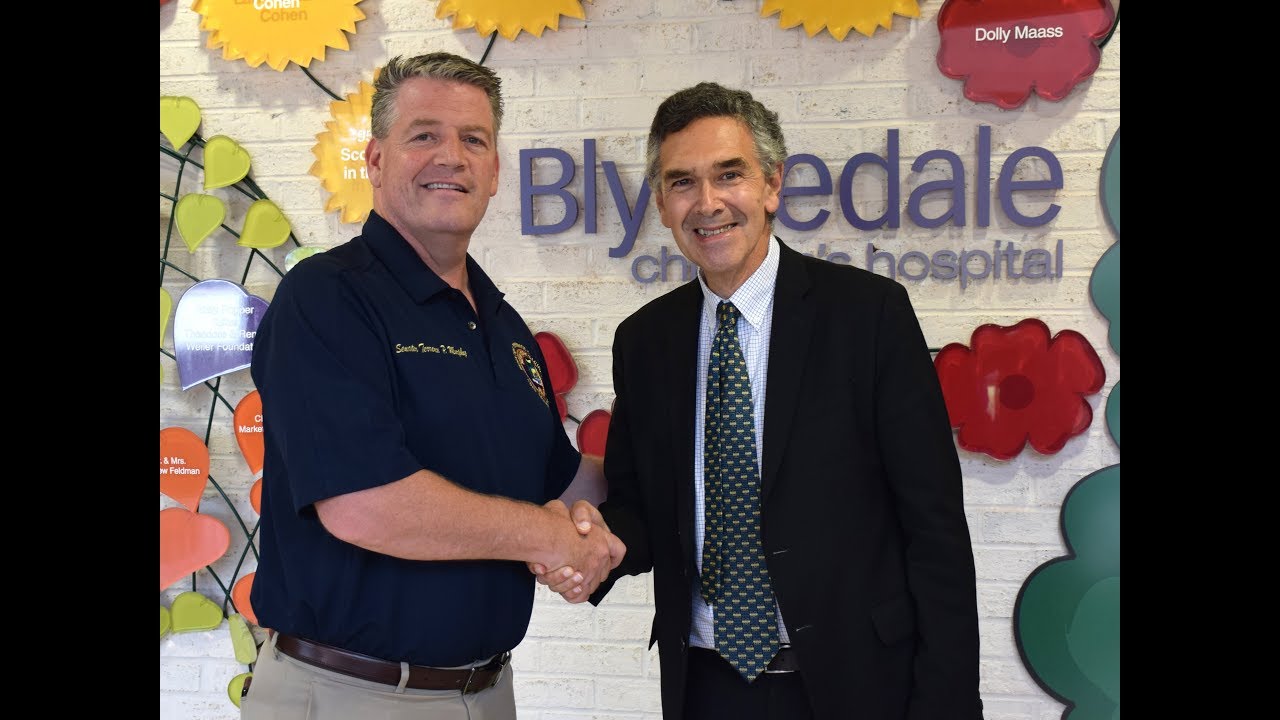 Senator Terrence Murphy Visits Blythedale Children's Hospital - YouTube