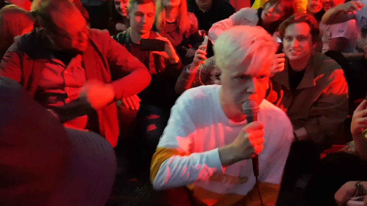 FARVEBLIND in Russia - YouTube