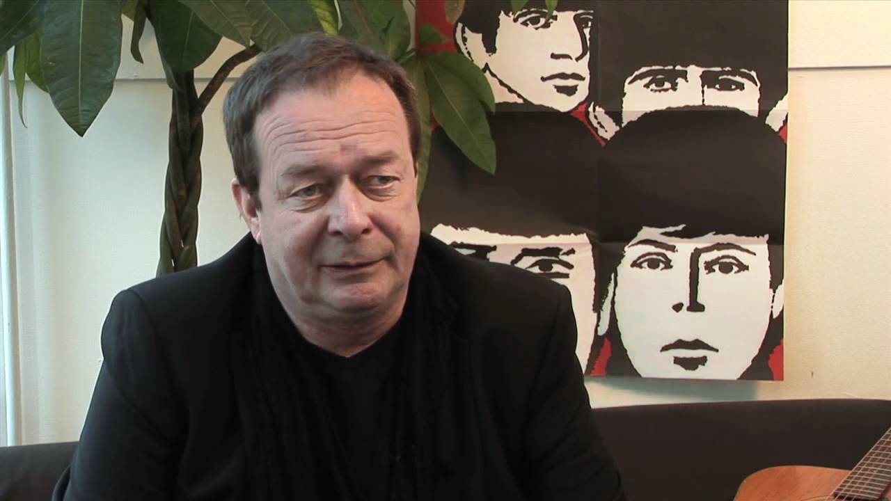 The Scene interview - The Lau (deel 1) - YouTube