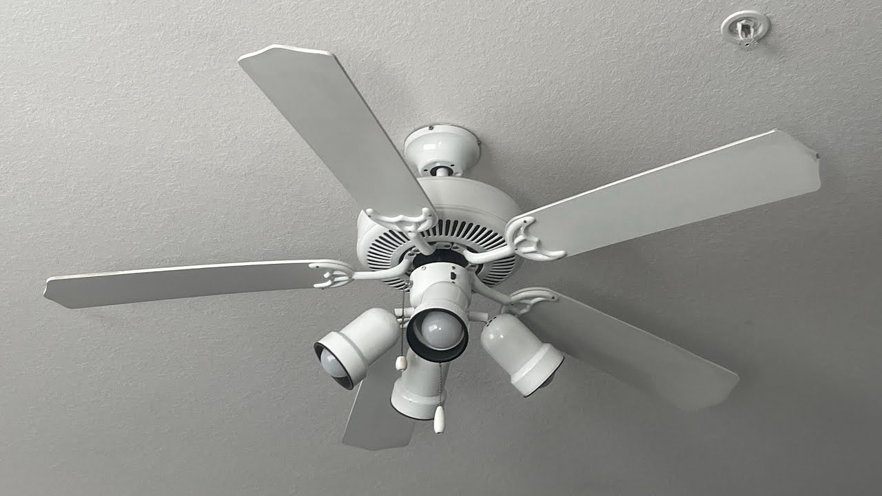 52” Halsey Builder ceiling fan - YouTube