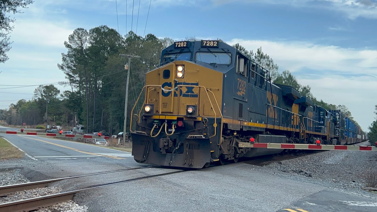 Highballing Crossing Johnny Minchew rd north of Waycross ga Northbound ...