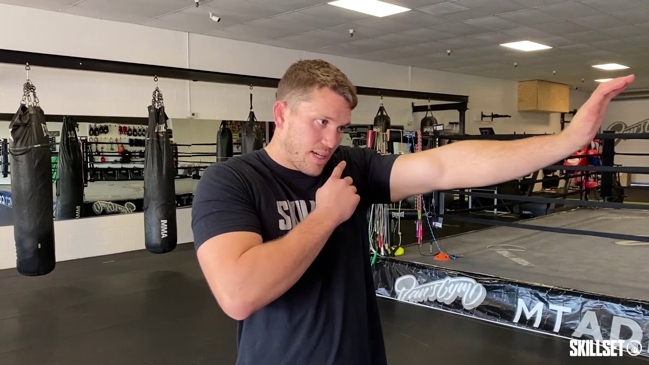 How to Defend Against a Punch Using the Long Guard - YouTube
