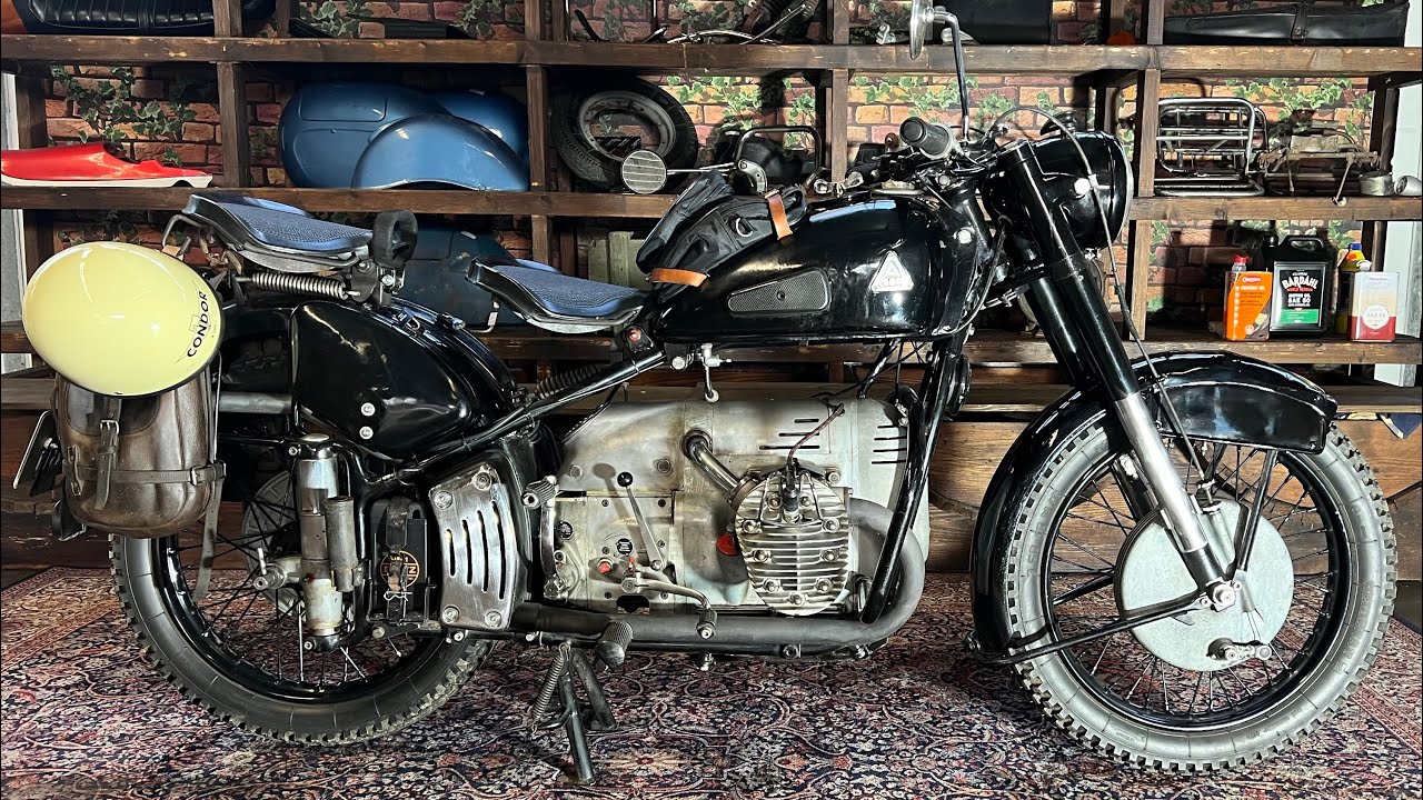 Condor A580 - YouTube