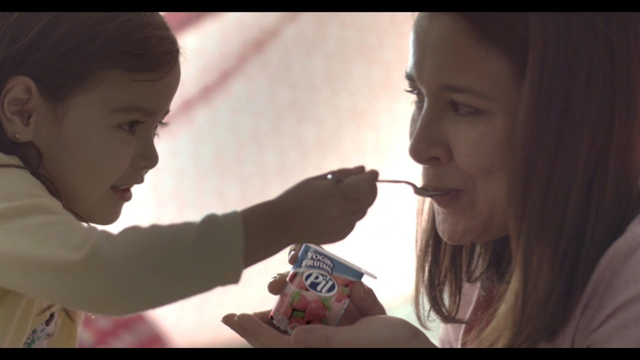 Yogures Pil - Te Sienta Bien - YouTube