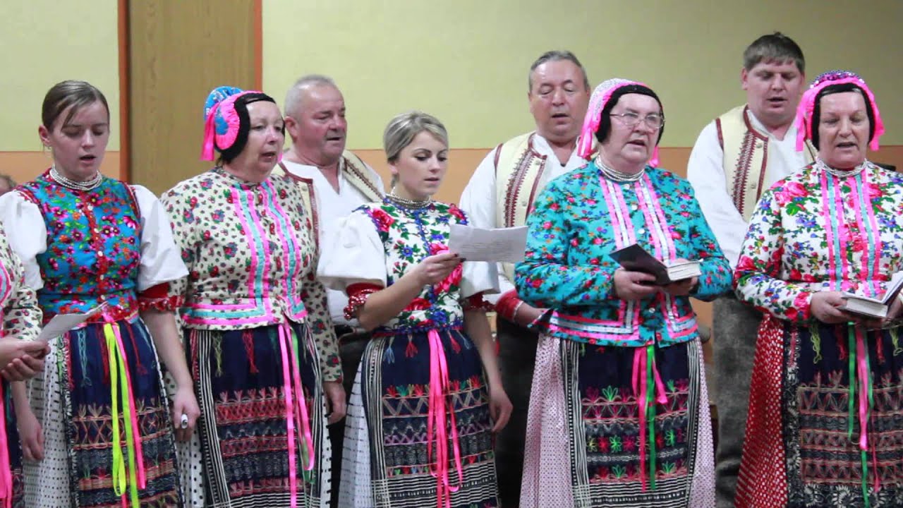 Folklórna skupina Kečera - Vianoce 1z3 - Vislanka 2012 - YouTube