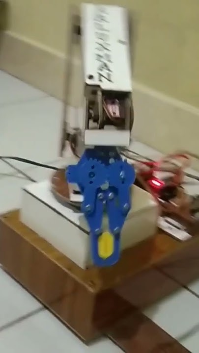 Robot arm arduino color sorting with conveyor2 - YouTube