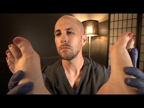 Relaxing ASMR Foot Doctor Exam & Massage | Relaxing Podiatrist Roleplay for Sleep 😴👣\
