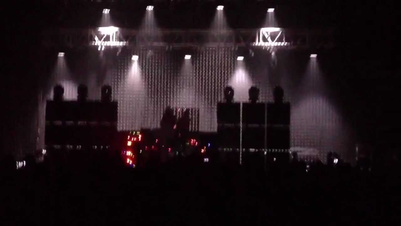 Justice LIVE @ Congress Theater 2 - YouTube