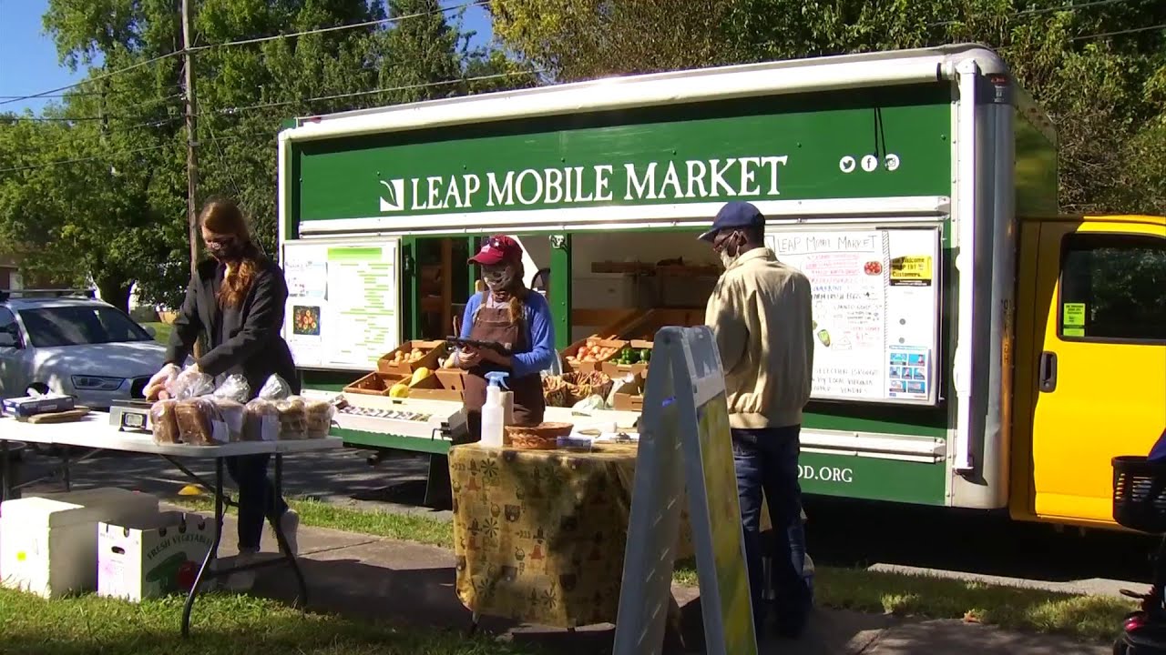 Taking a look at food disparities across local communities - YouTube