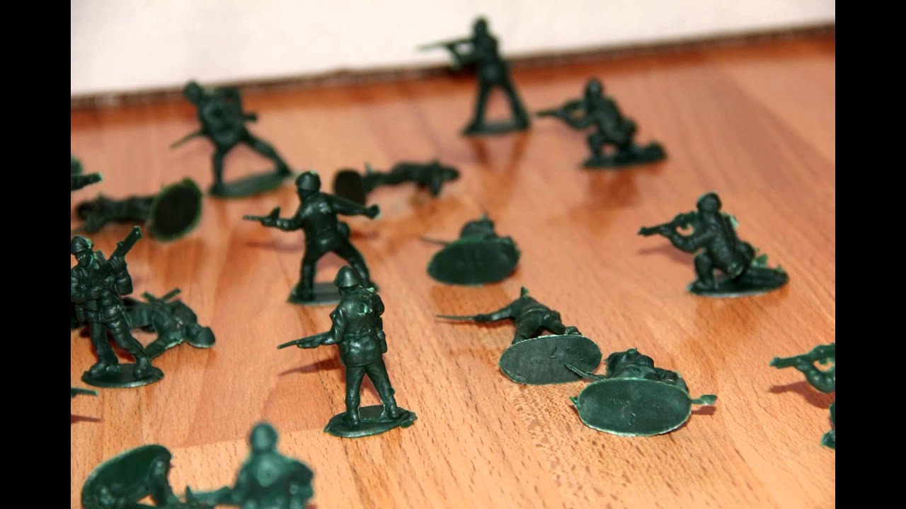 Channel_Ivan-Toy soilders go to war! - YouTube