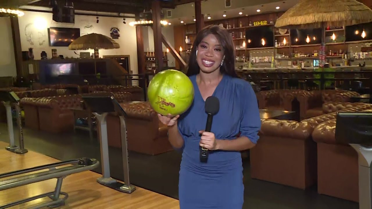 A chef is redefining the bowling experience with delicious food - YouTube
