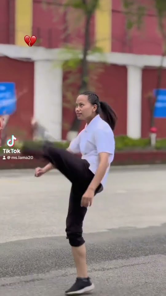 Kick - YouTube