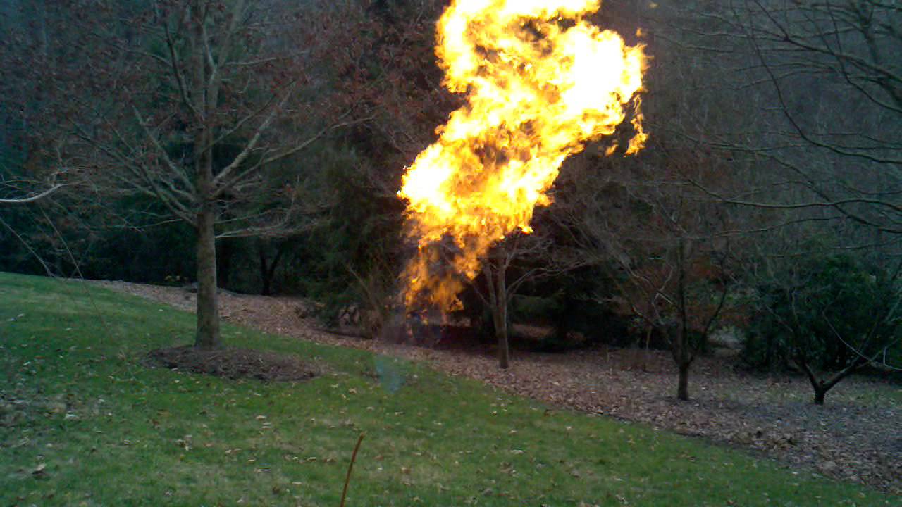 This was fun! Burning off propane to fix a tank. - YouTube